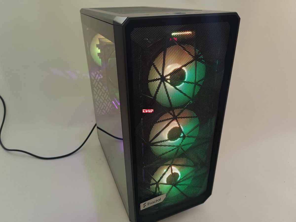 Test obudowy Fractal Design Meshify 2 Compact Lite RGB Black TG Light Tint Test obudowy Fractal Design Meshify 2 Compact Lite RGB Black TG Light Tint