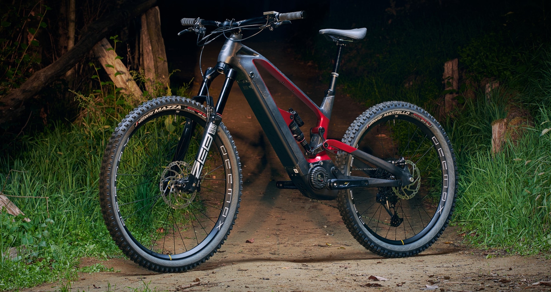 Elektryczny rower enduro z potężnym silnikiem nie musi ważyć tony i kosztować majątku. Zobacz sam