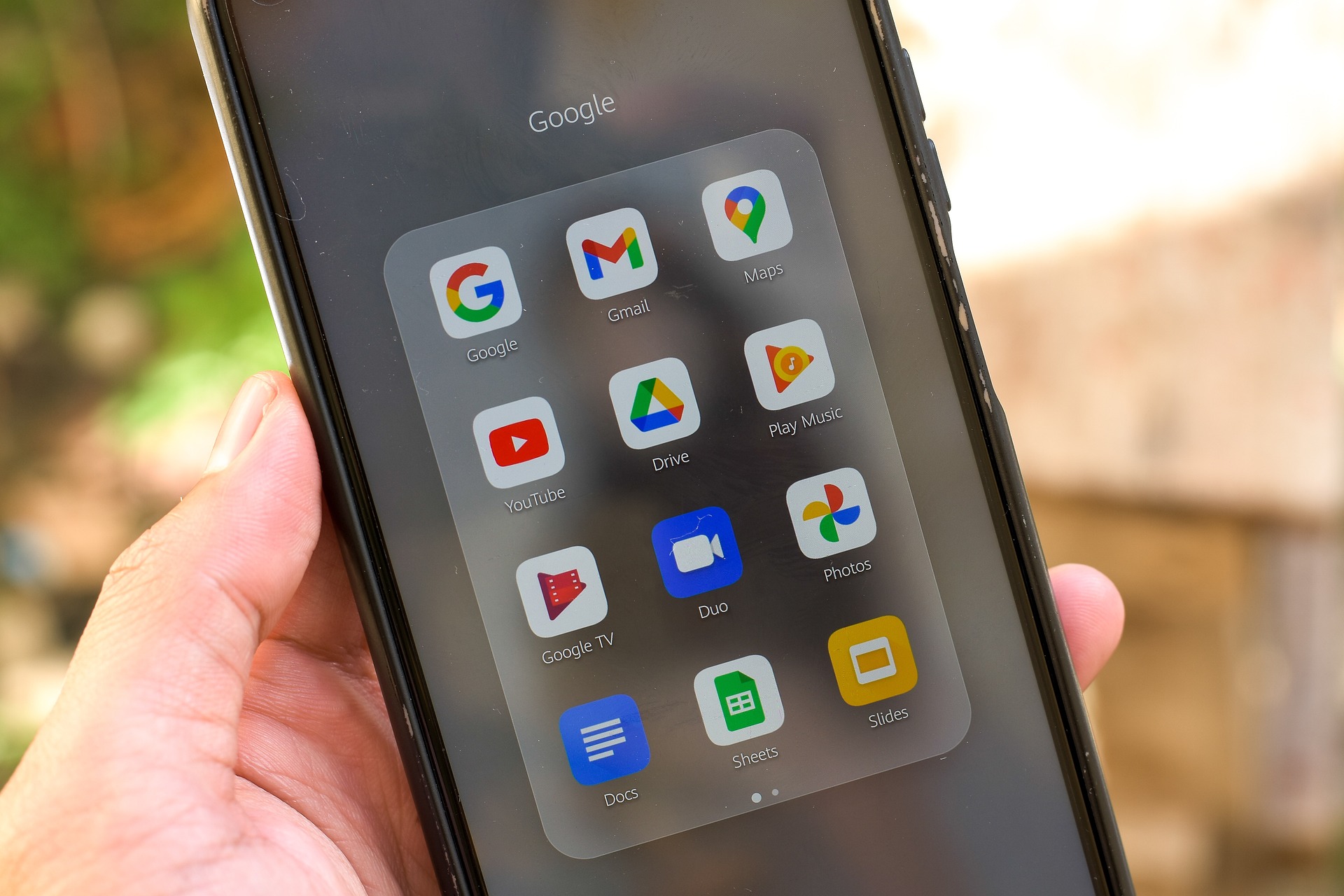 Google w końcu robi samodzielną aplikację pogodową. Lepiej późno niż wcale