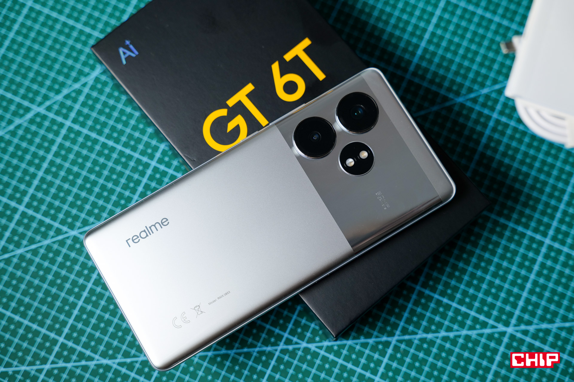 Na rynku coraz więcej zabójców flagowców. Realme GT 6T zaskoczy ...