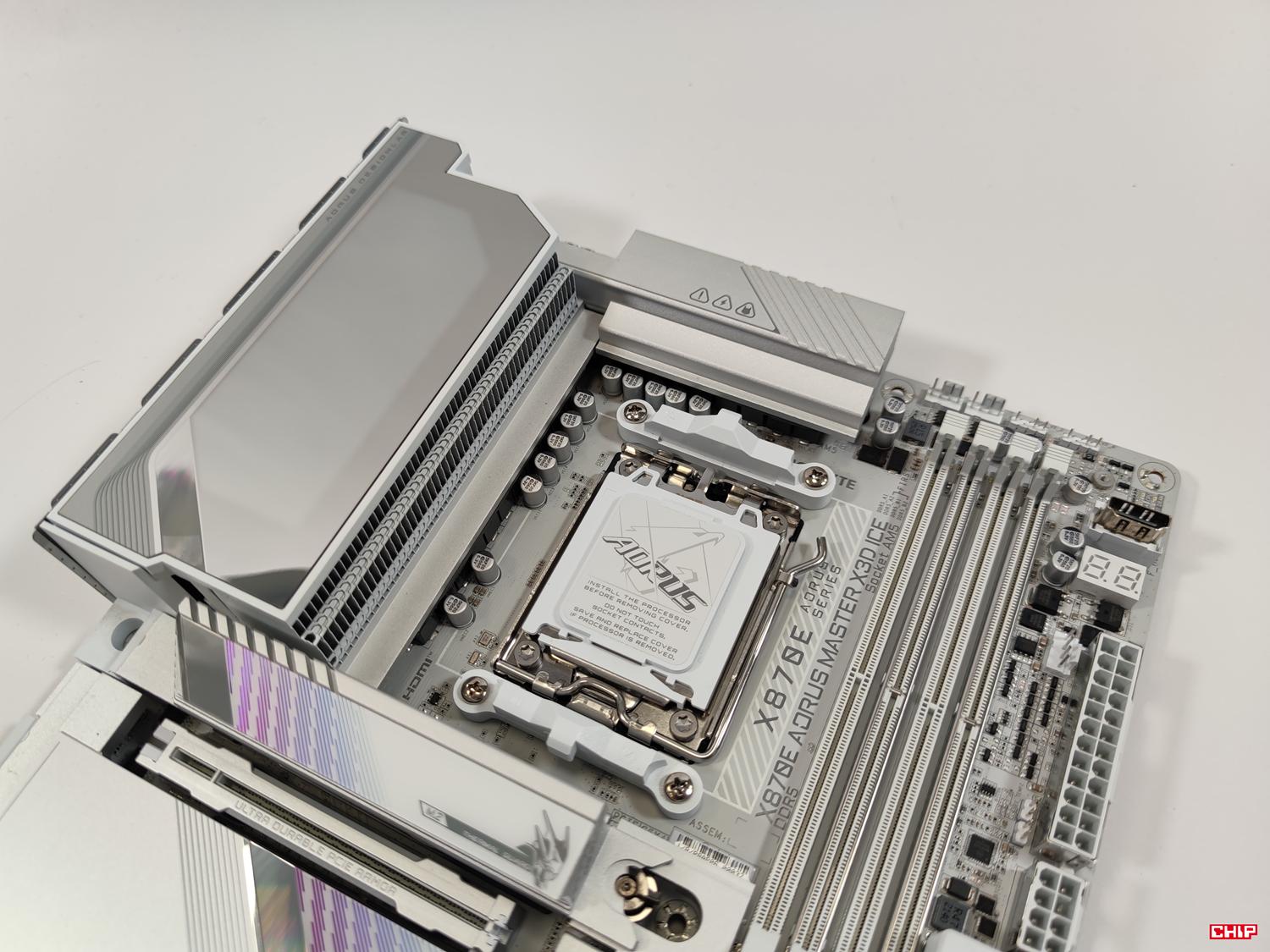 Test płyty głównej X870E Aorus Master X3D ICE. Topowa konstrukcja stała ...